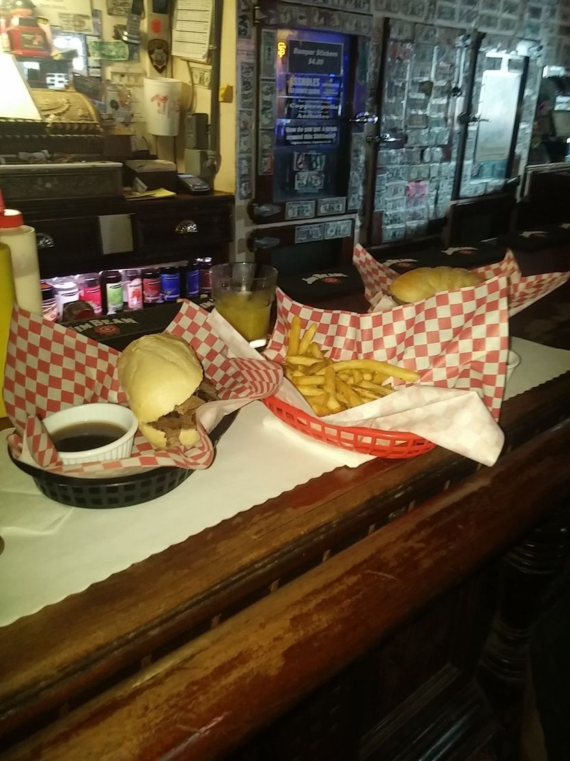 Ira’s Old Corner Saloon - GoCalaveras.com
